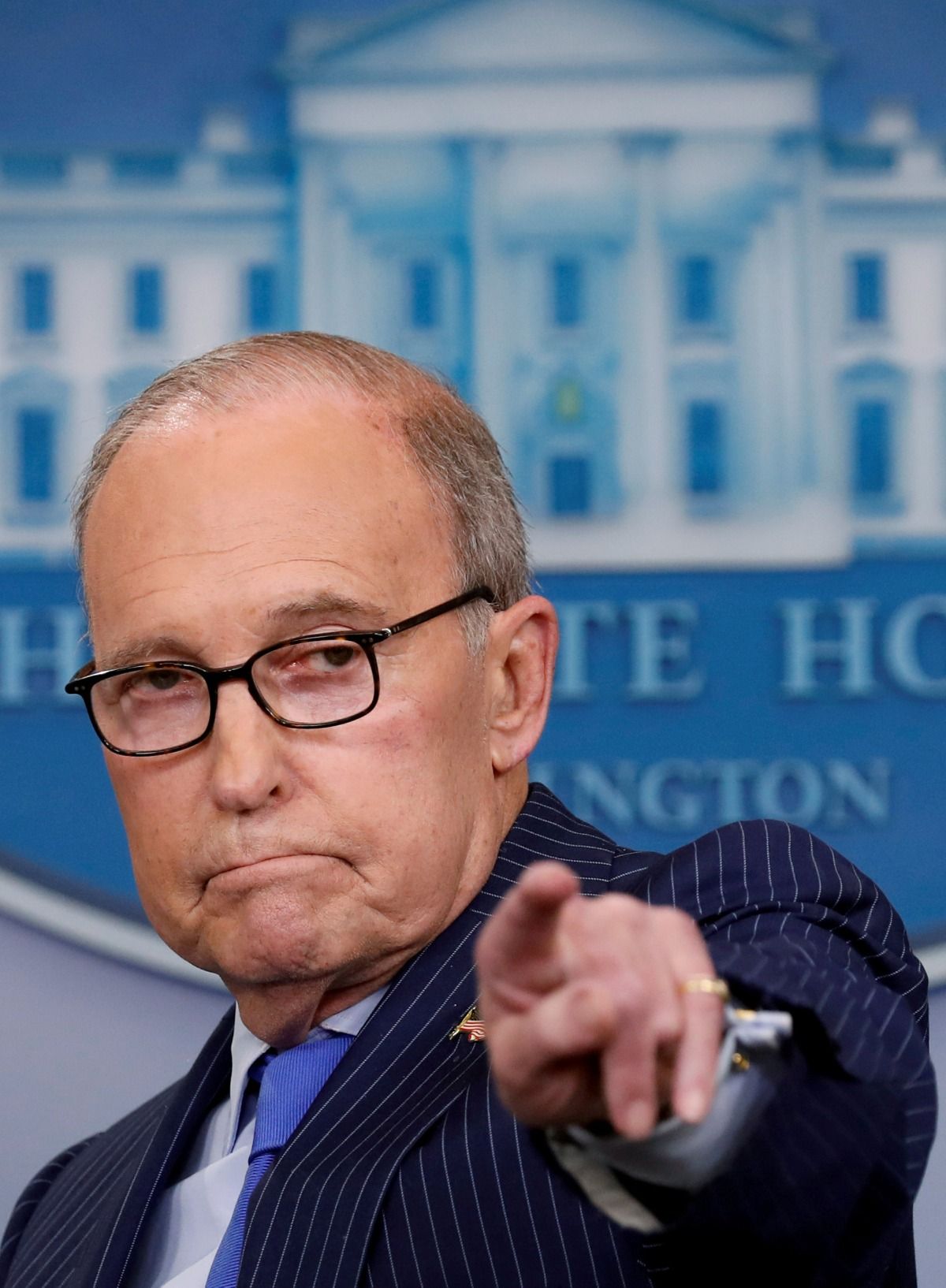 Trump's top economic advisor suffers heart attack | Reuters