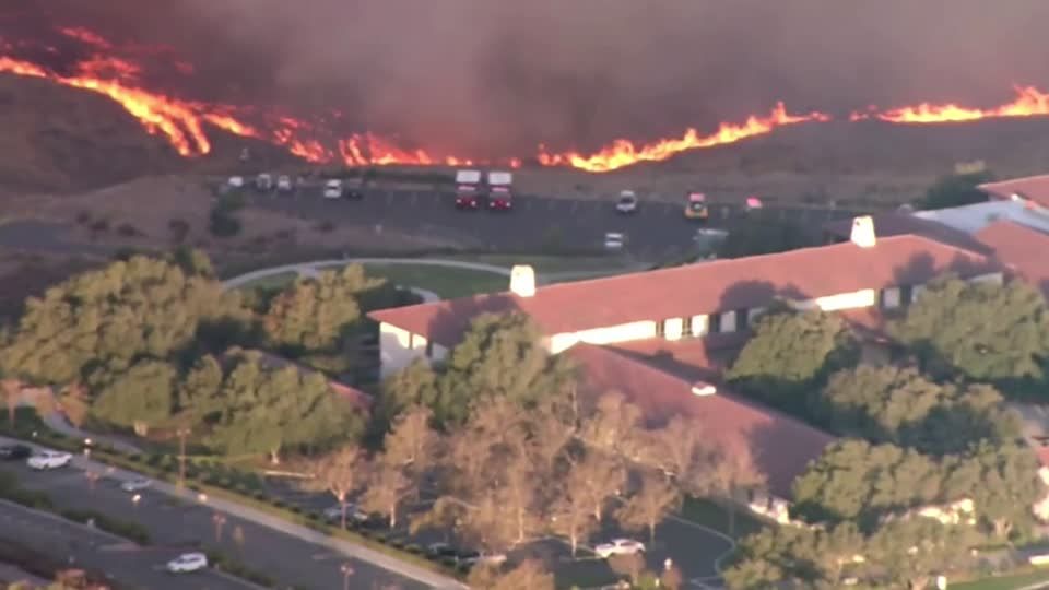 Wildfire erupts near Reagan Library