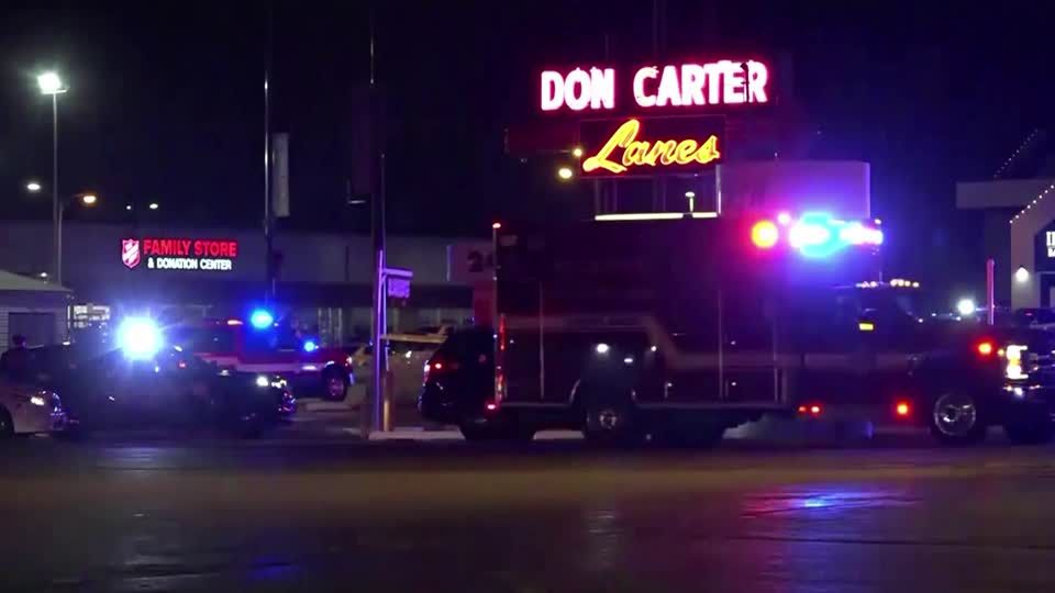 Suspect in custody after 3 reported killed in Illinois shooting | Reuters