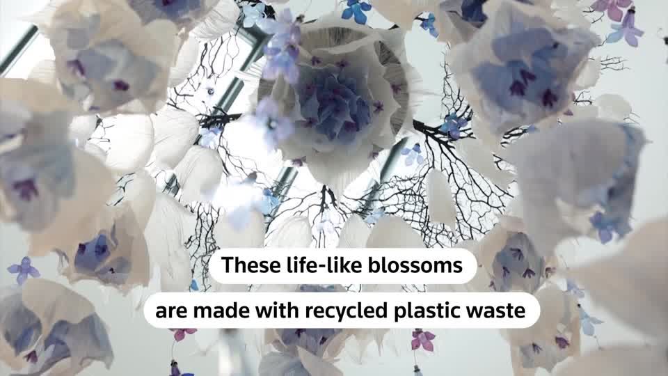 A French artist turns plastic waste into flowers
