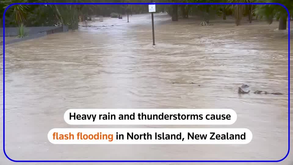Heavy rain causes flash flooding in New Zealand