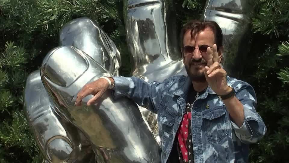 Ringo Starr spreads 'peace and love' for 83rd birthday | Reuters