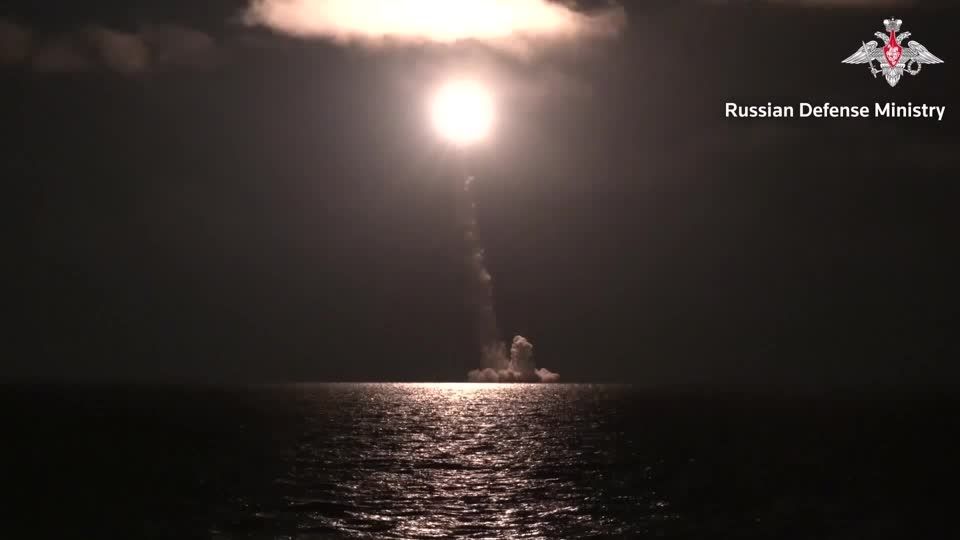 ロシア、最新型原潜からSLBMの発射実験 映像を公開（字幕・6日） | ロイター