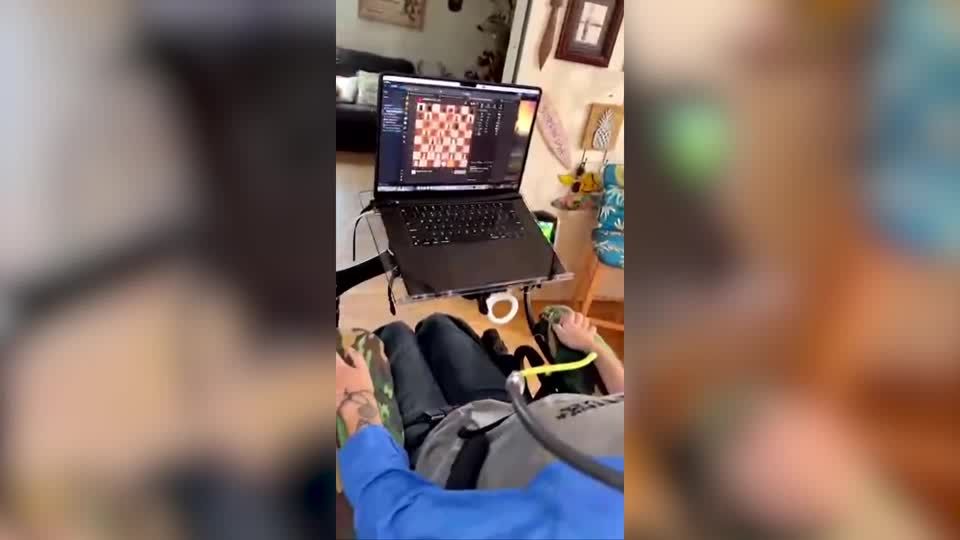 Neuralink's first brain-chip patient plays online chess | Reuters