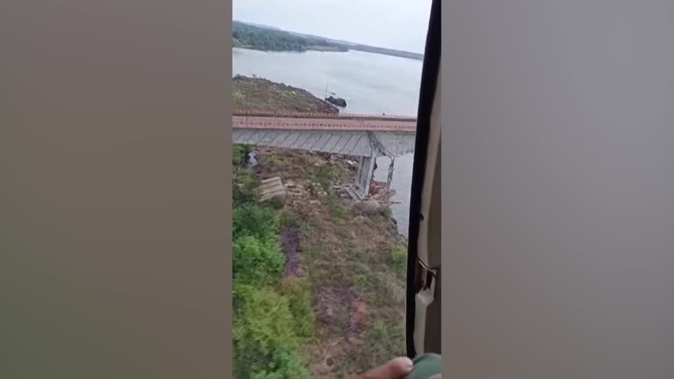 Aerial video shows collapsed bridge in Brazil | Reuters