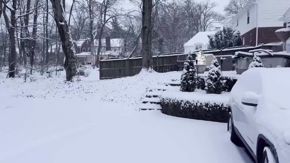 Winter storm buries Cincinnati as cold front hits Midwest | Reuters