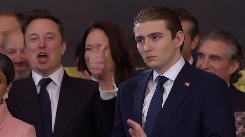 Elon Musk gives a thumbs up for Trump's plan for US flag on Mars | Reuters