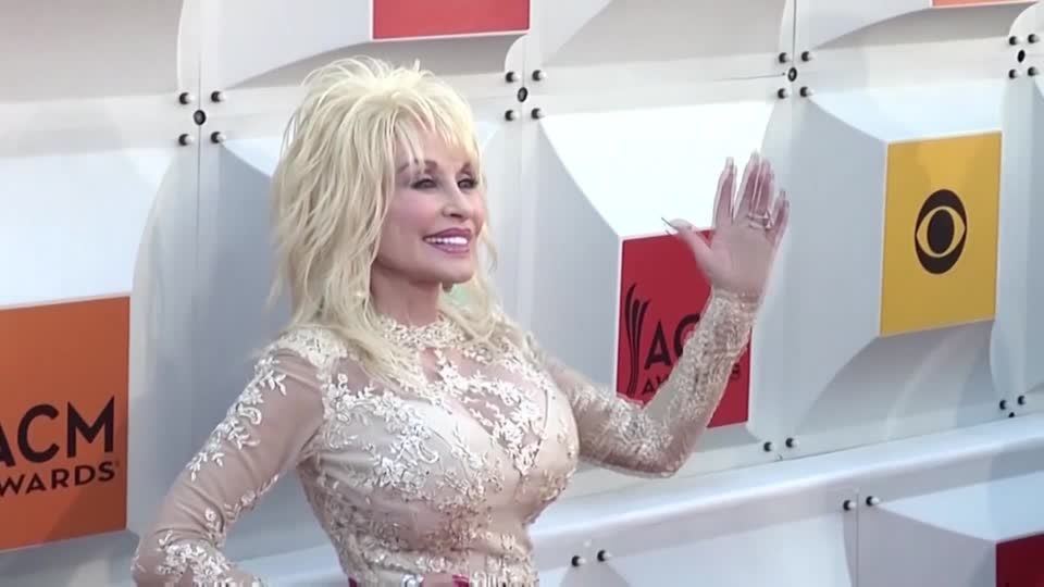 Dolly Parton says new musical ‘a triumphant story’ about her life | Reuters