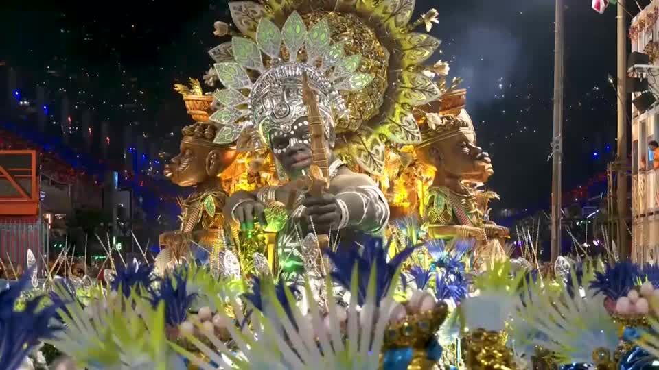 Mega-floats and costumes stun on day four of Rio's Carnival