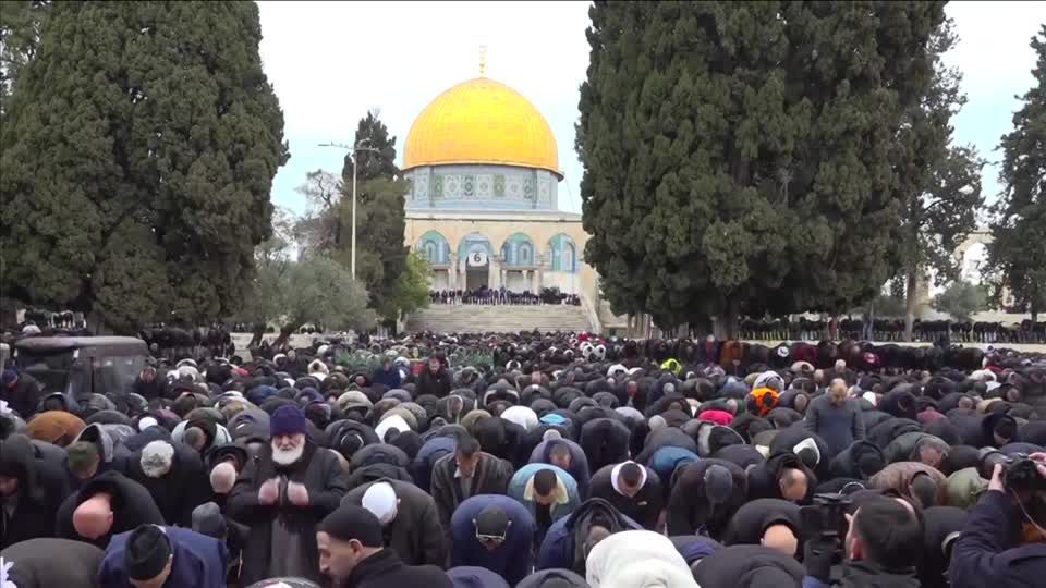 Muslims attend first Friday prayers of Ramadan at Al-Aqsa mosque | Reuters