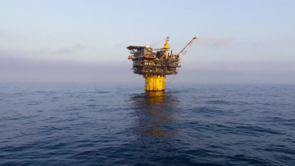 How AI can help to detect oil spills at sea