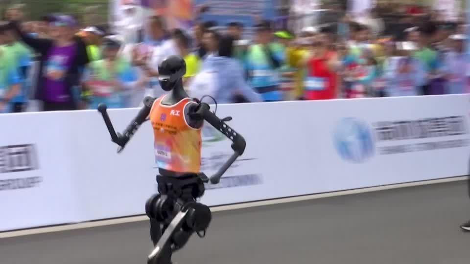 AI Weekly: Huawei's chips, humanoid robots get competitive