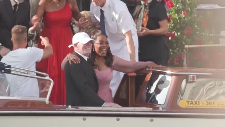 Oprah, Tom Brady and Kardashians attend Bezos vows ceremony | Reuters