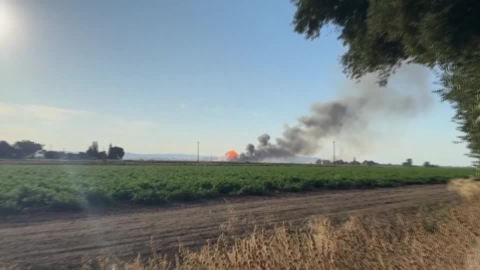 Video captures moment a fireworks warehouse explodes in California