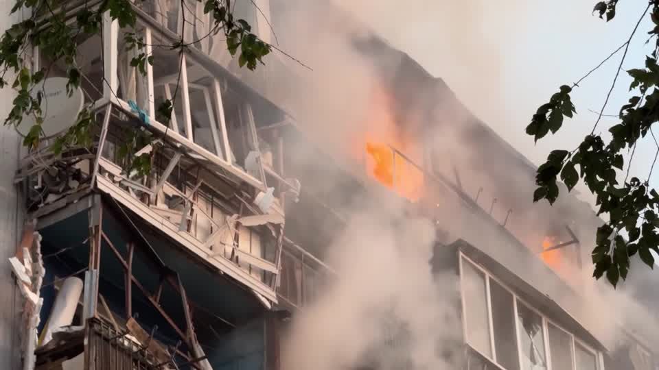 Russia hits Kyiv homes, hospital in deadly attack on Ukraine | Reuters