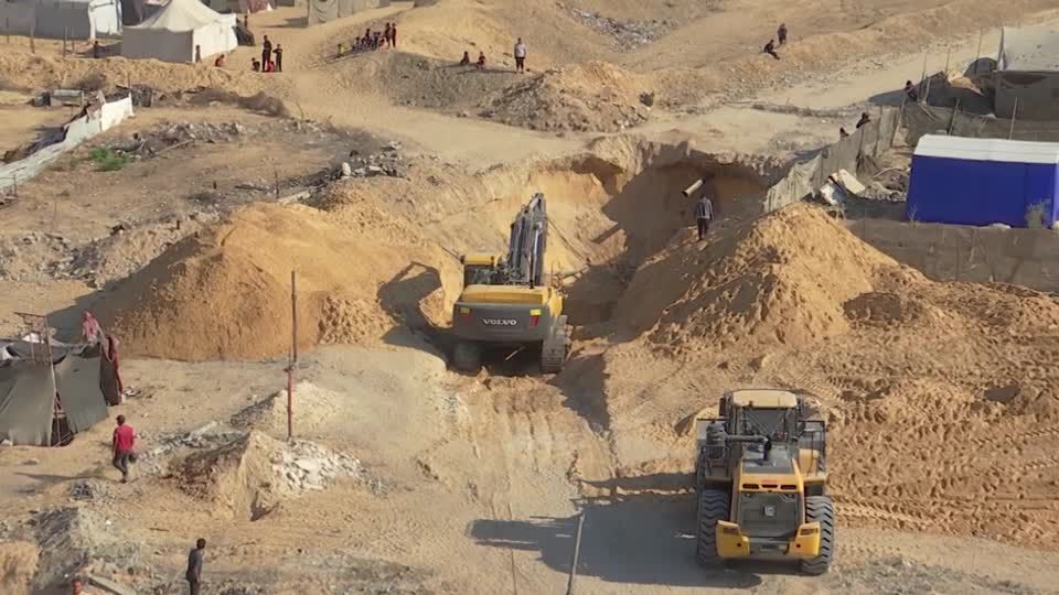 Machinery digs for bodies of Israeli hostages in Khan Younis | Reuters