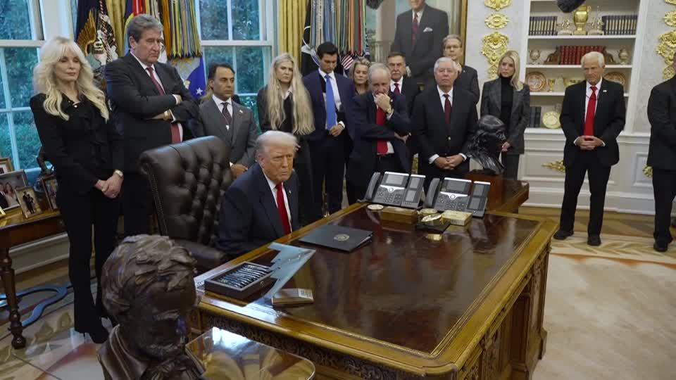 US faces 'disaster' if Supreme Court rules against tariffs: Trump | Reuters