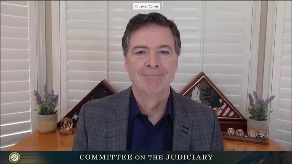 US judge finds legal missteps in probe of ex-FBI chief James Comey ...