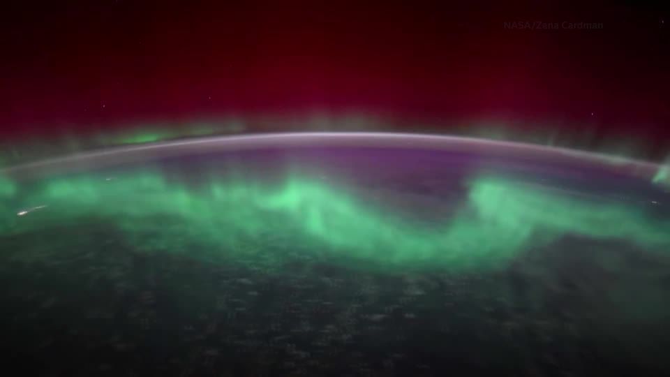 Dazzling Northern Lights captured by astronaut from NASA Space Station ...