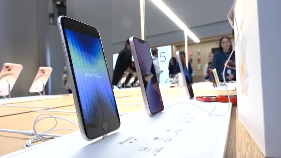 EU says Apple Ads and Maps likely qualify as gatekeepers | Reuters
