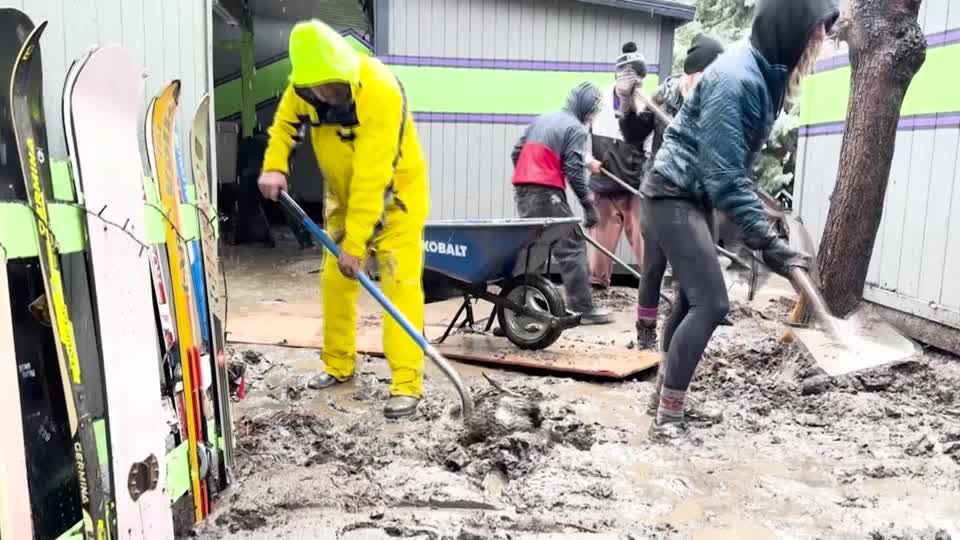 Flash floods leave Southern California homes caked in mud | Reuters