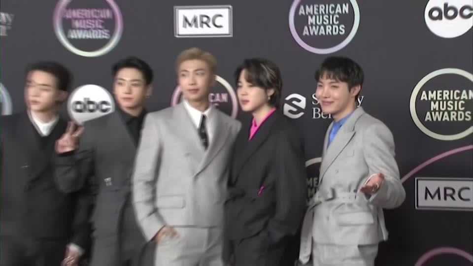 K-Pop sensation BTS send handwritten letters ahead of new album | Reuters