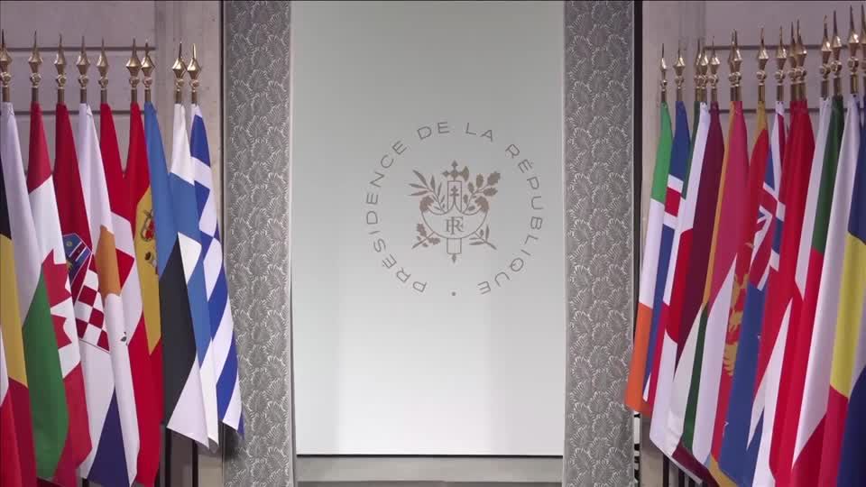 US backs security guarantees for Ukraine at summit of Kyiv's allies | ロイター