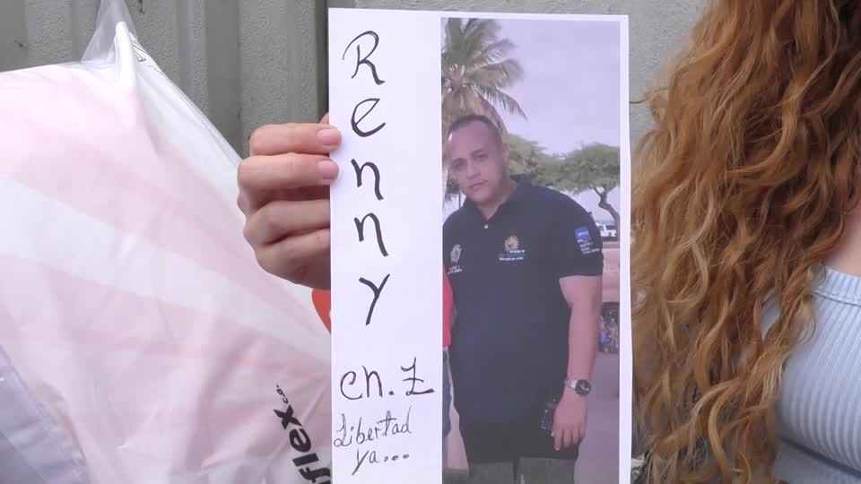 Families left in dark as Venezuela prisoner releases fall short | Reuters