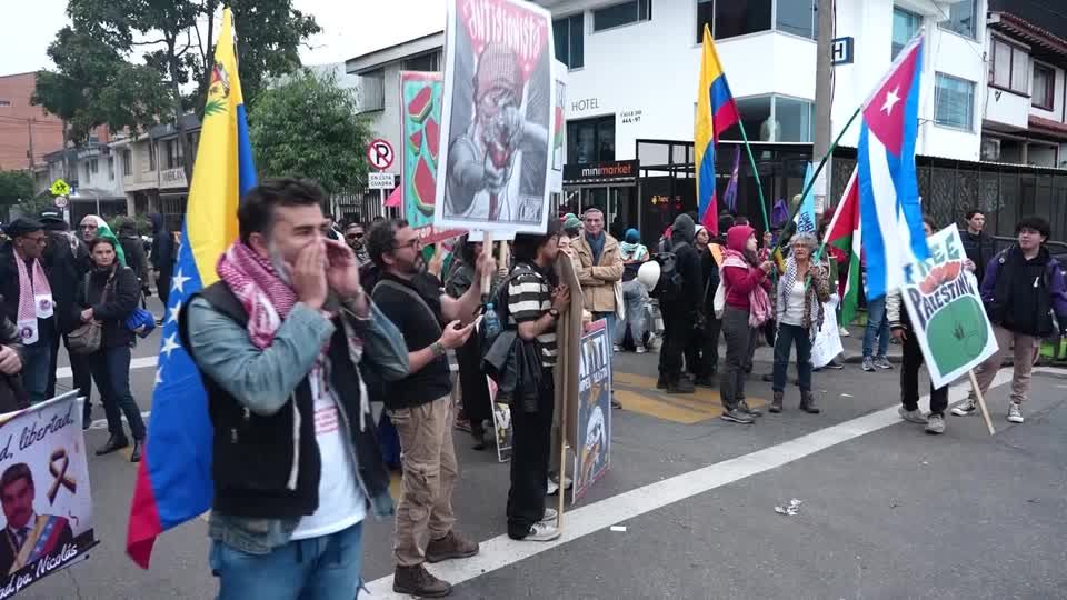 Protesters stage 'anti-imperialism' rally at US embassy in Bogota | Reuters