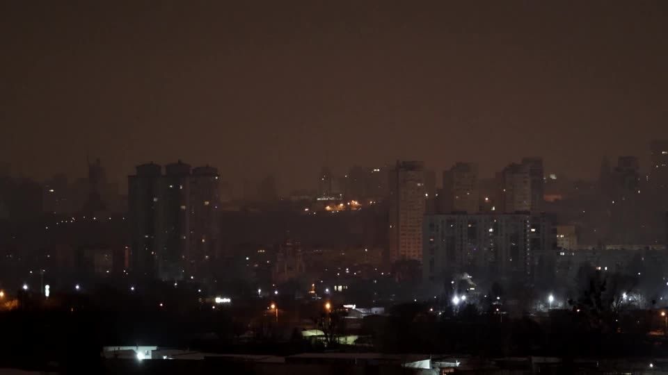 ウクライナと米ロの高官協議、合意に至らず 氷点下のキーウで停電続く（字幕・25日） | Reuters