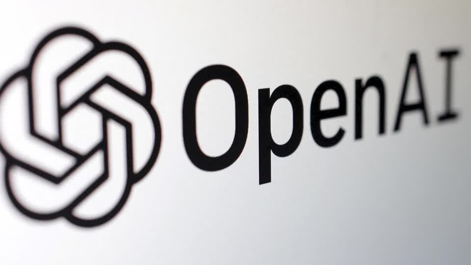 Oracle, CoreWeave lead AI selloff on OpenAI growth concerns | ロイター