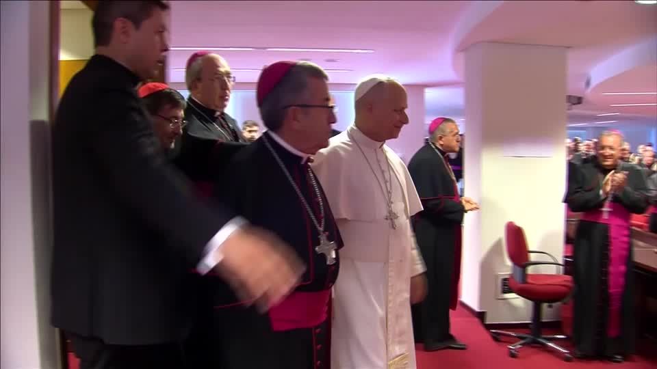 Pope Leo tells Spain's Church to listen to abuse survivors | Reuters