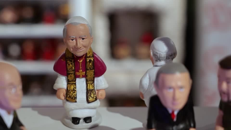 'Pooping pontiff' figurine debuts in Barcelona ahead of Pope Leo visit ...