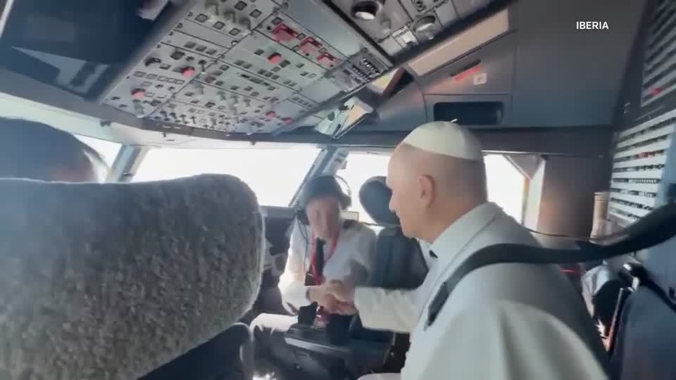 Pope Leo joins pilots in cockpit of Barcelona flight | Reuters